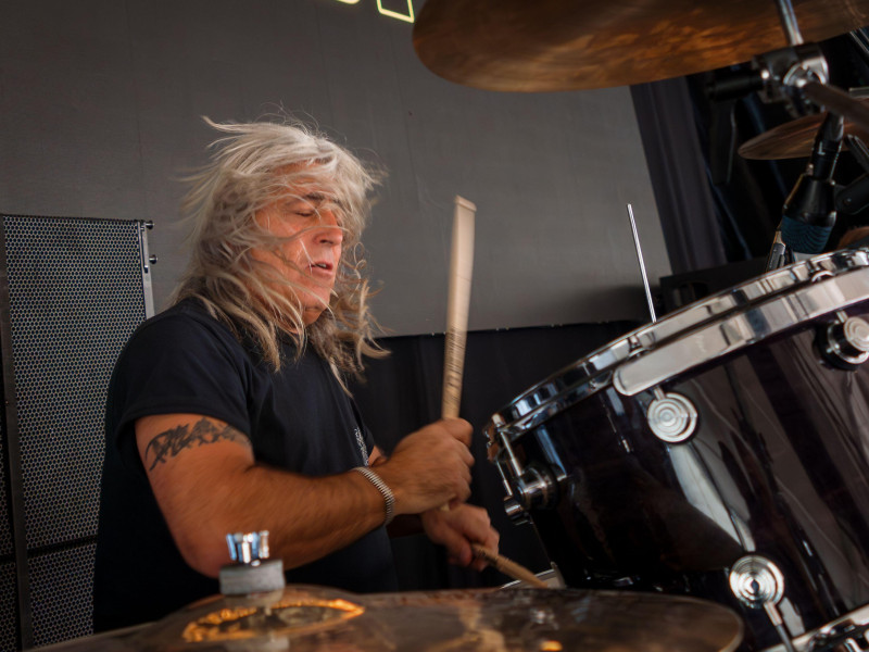Mikkey Dee, al borde de la muerte por una sepsis: "Un día más y estaría ...