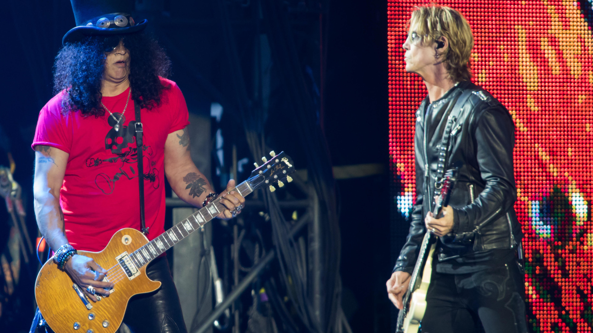 Portada De Facebook De Slash
