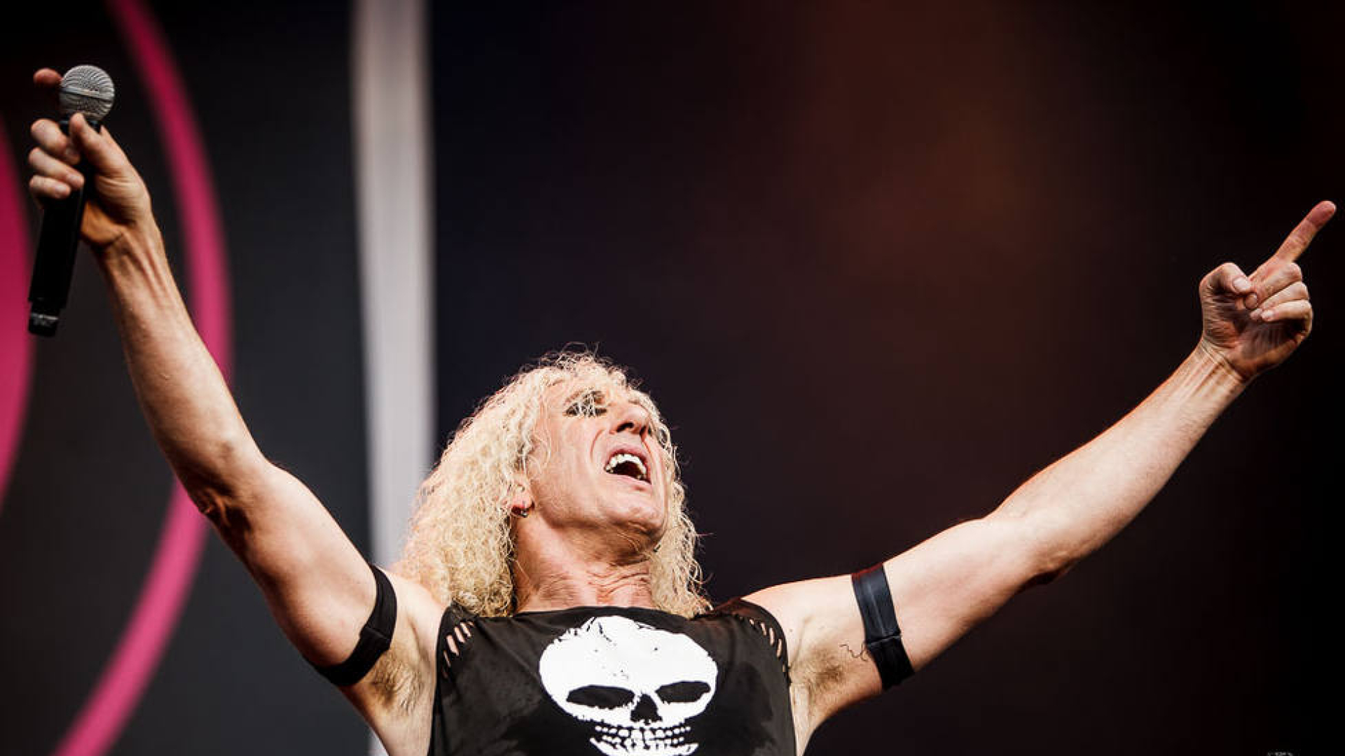 Dee Snider (Twisted Sister) habla de "We're Not Gonna Take It" y el uso de las armas de fuego