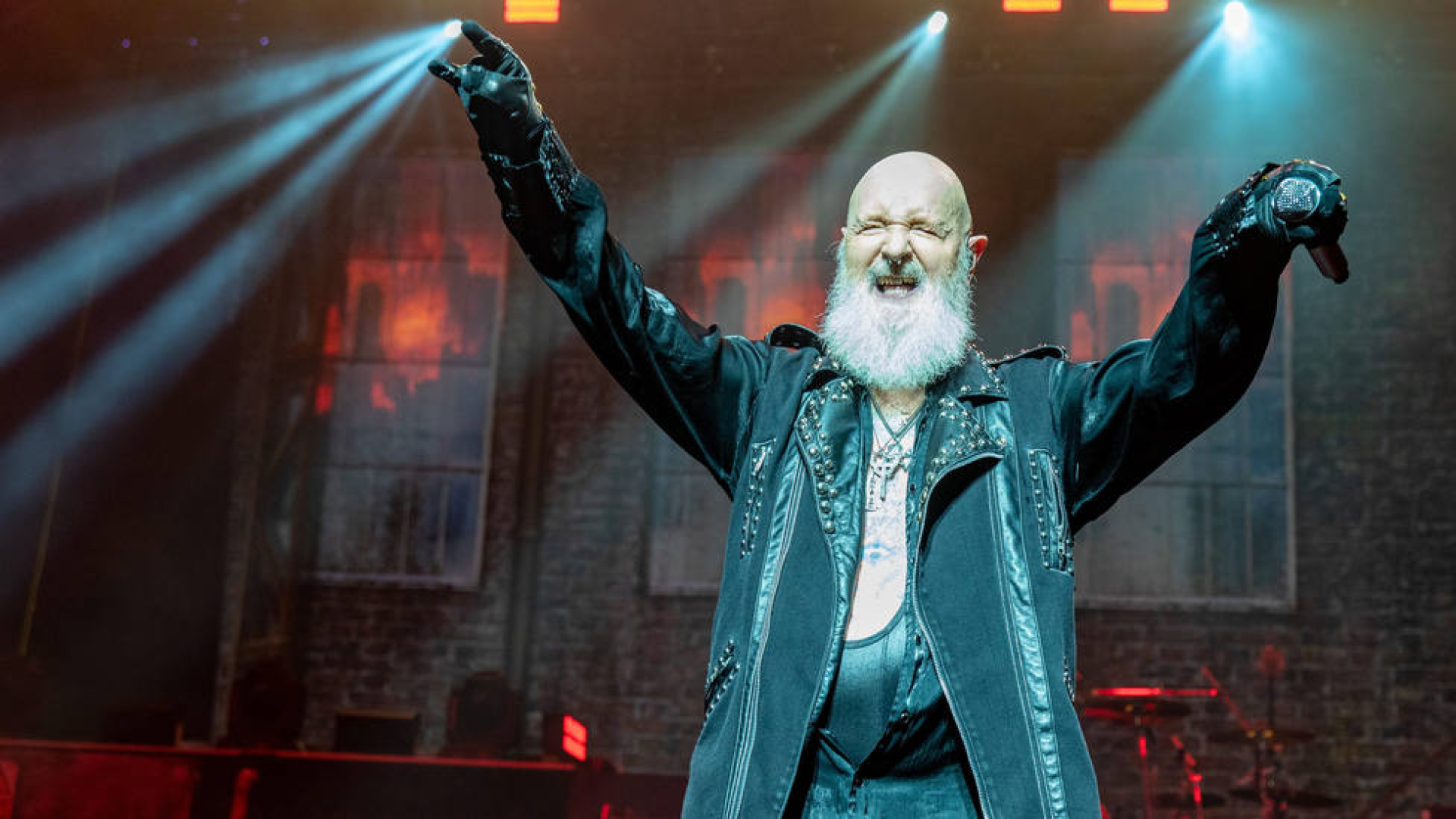 Rob Halford habla alto y claro sobre el final de Judas Priest: “La luz ...