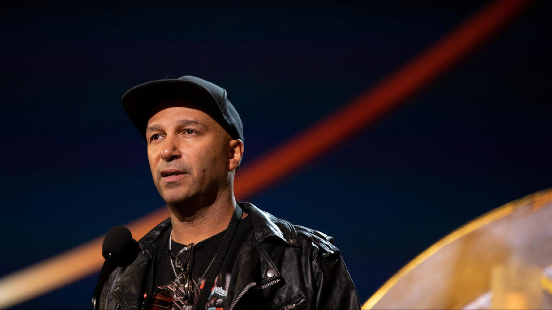 El discurso de Tom Morello en la introducción de RATM al Rock & Roll ...