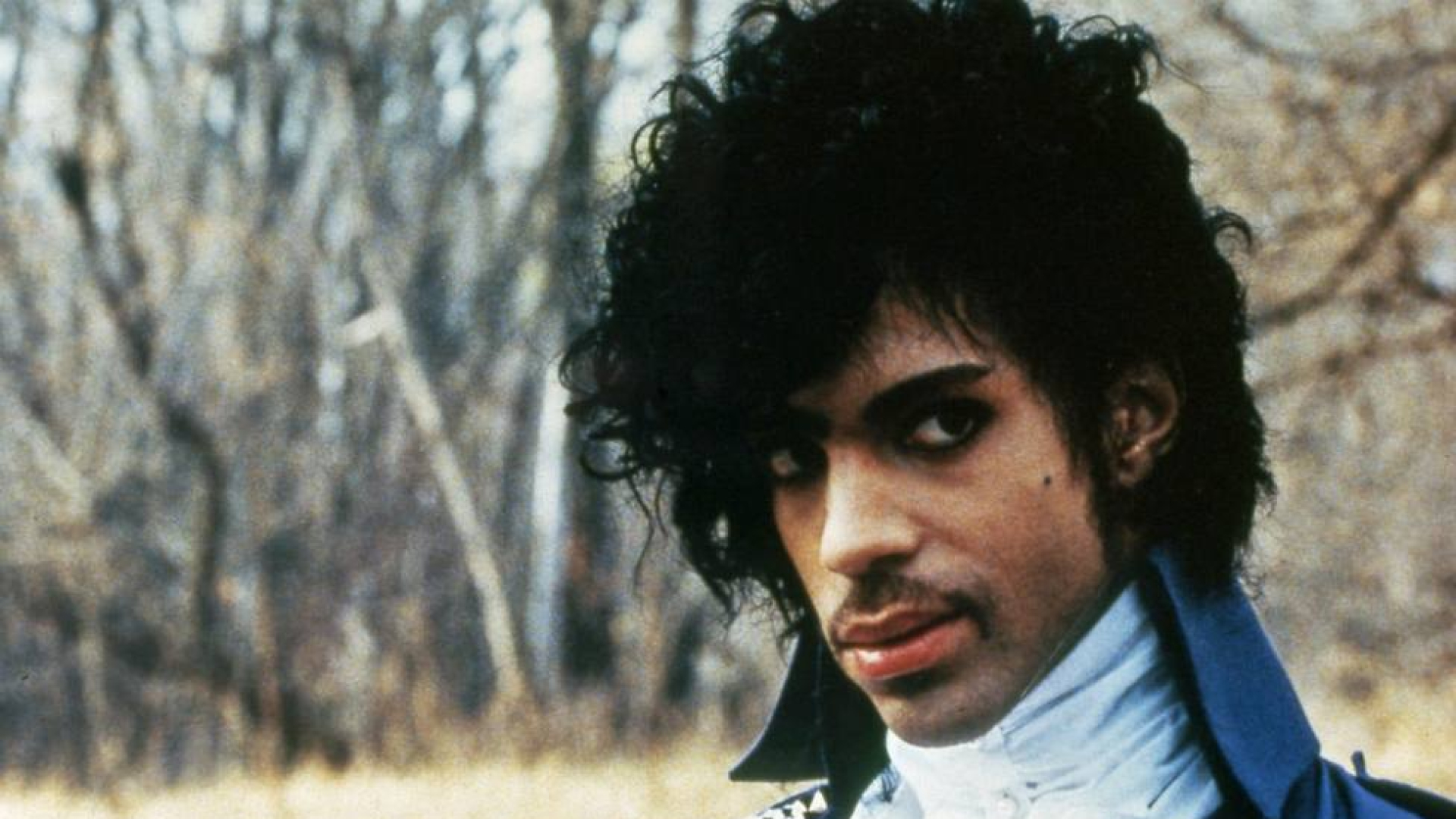 Duff McKagan detalla su incomodo encuentro con Prince: "Iba muy borracho"