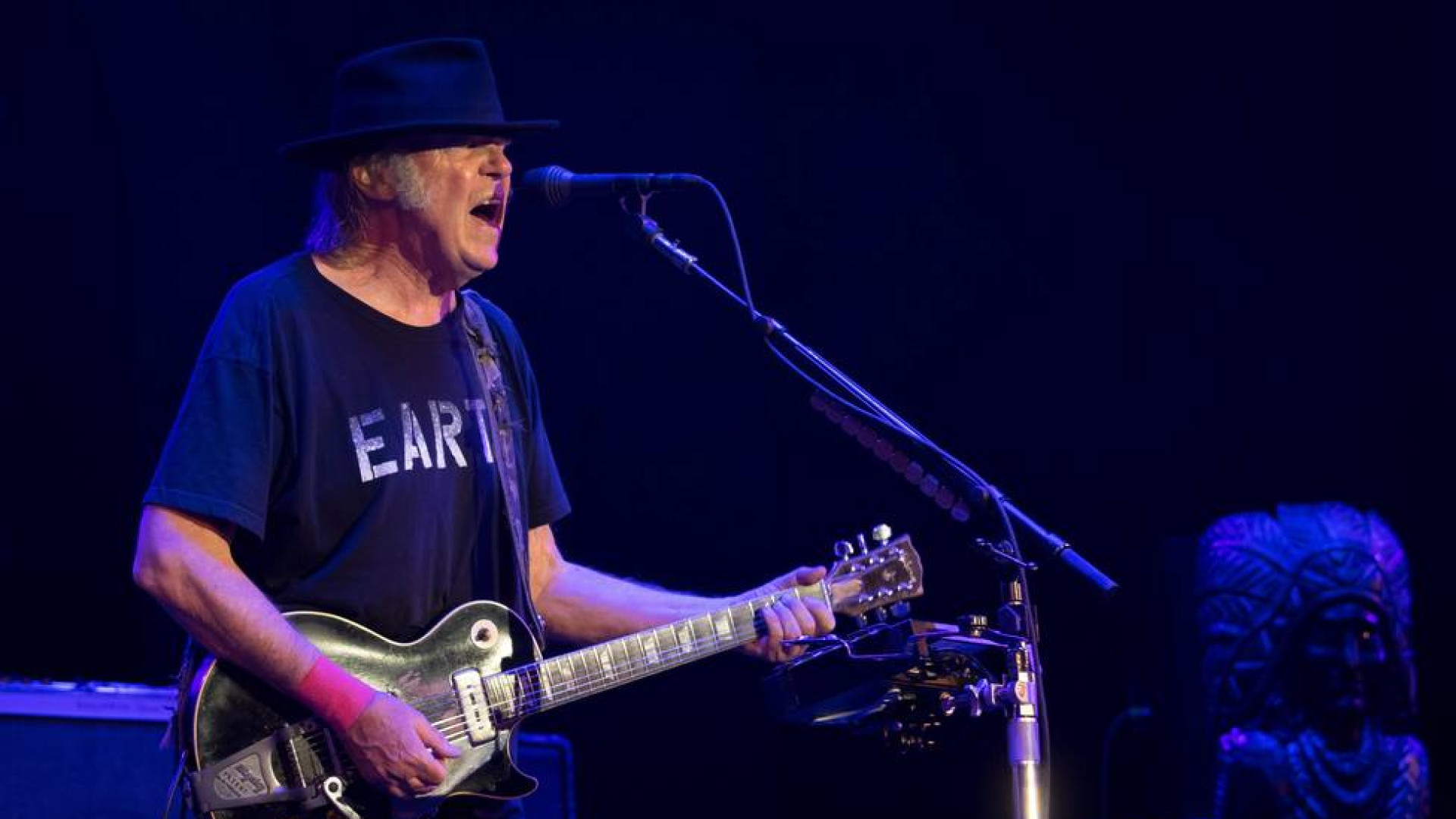 Neil Young publicará varias demos de 1987 que no recuerda haber grabado