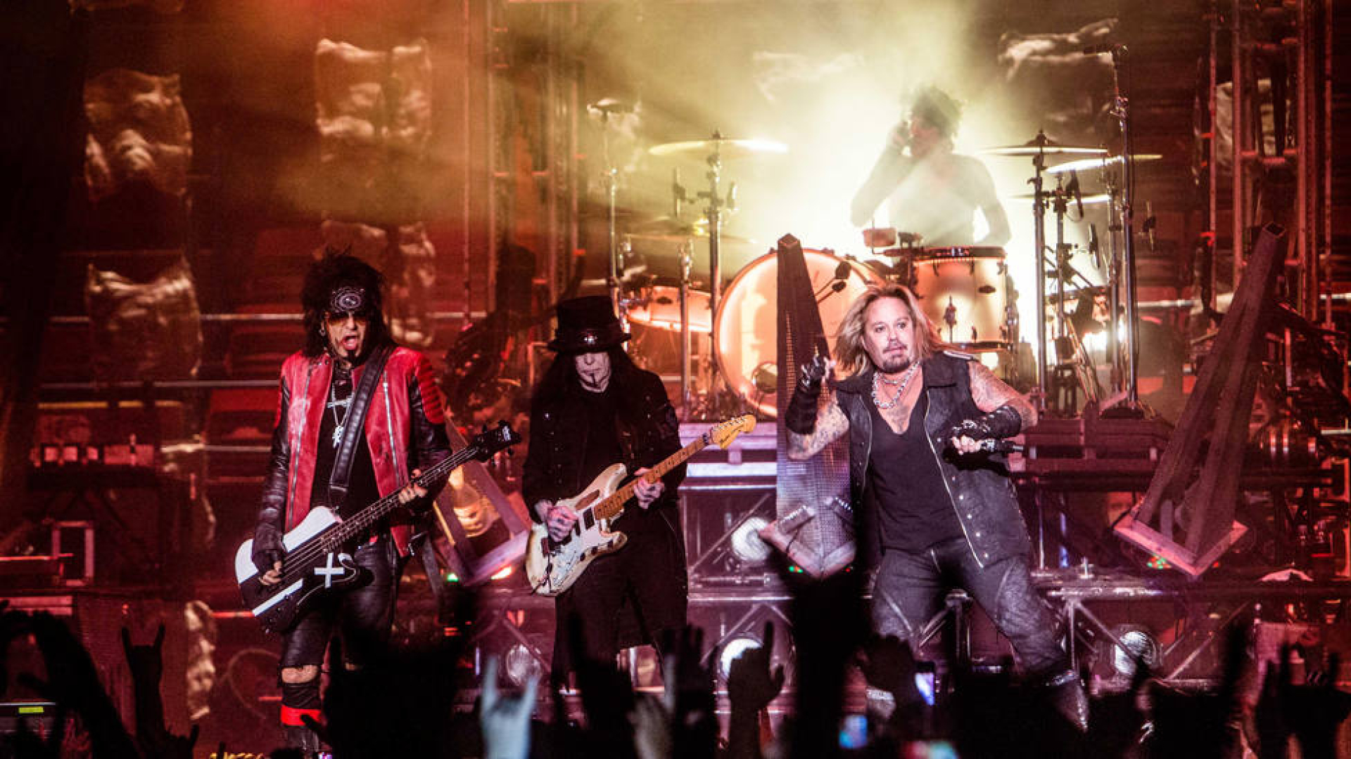 Así se grabó “Dogs of War” de Mötley Crüe: el vídeo que muestra la ...