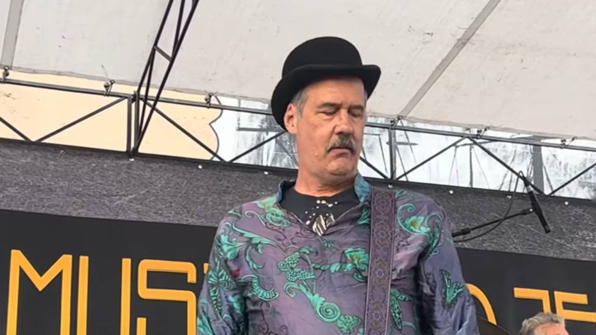 Krist Novoselic forma una nueva banda y revive la nostalgia de Nirvana ...