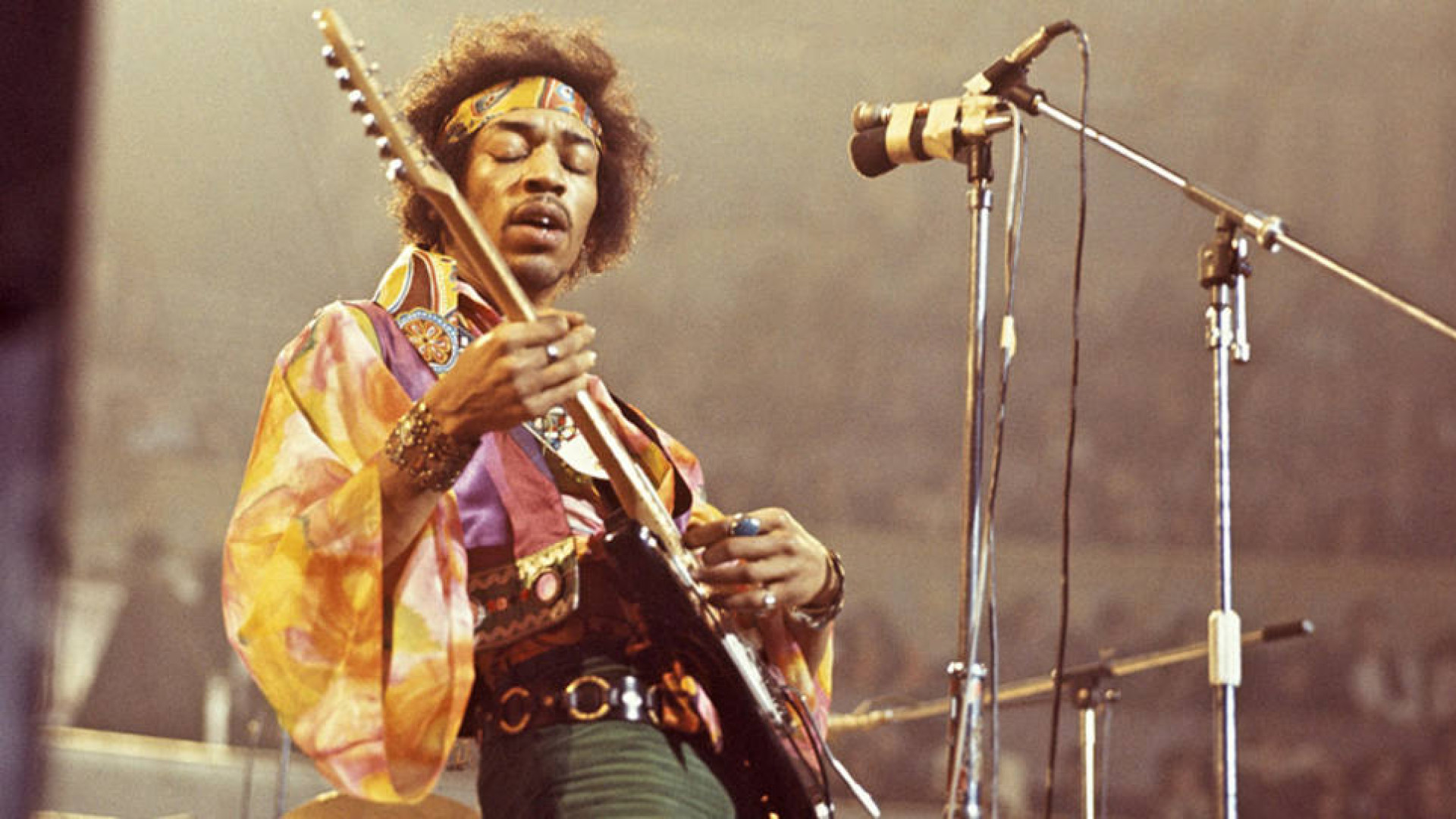 54 años desde que Jimi Hendrix “mató” al Dios de la Guitarra.