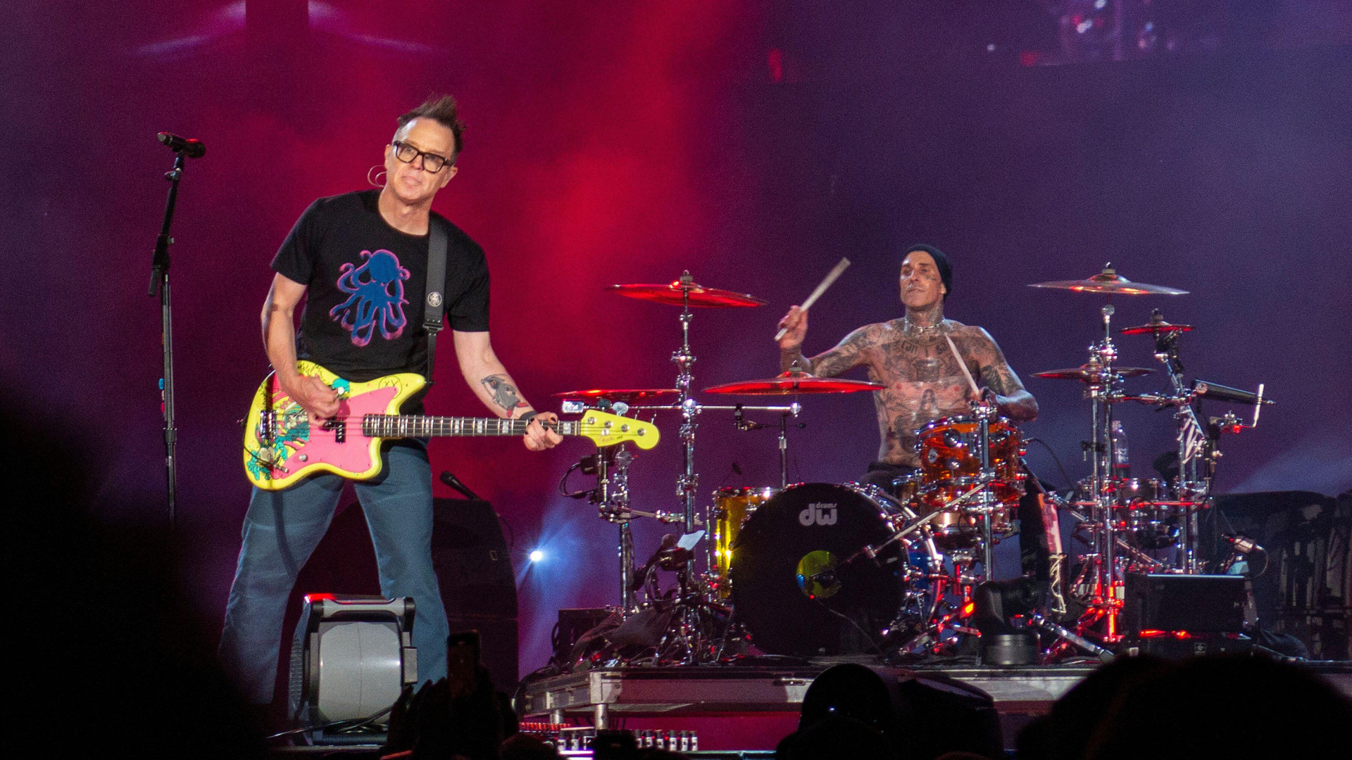 Mark Hoppus (Blink-182) subasta su Banksy original por un pastizal: ya ...