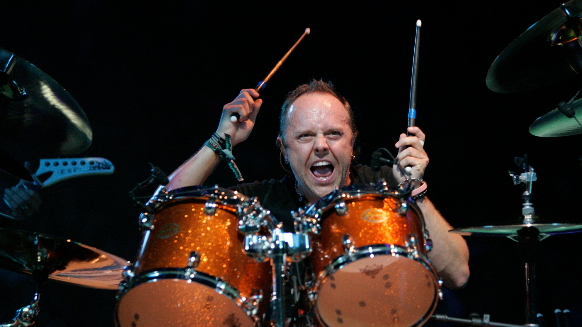 Lars Ulrich mira tus memes y los comparte con el resto de Metallica